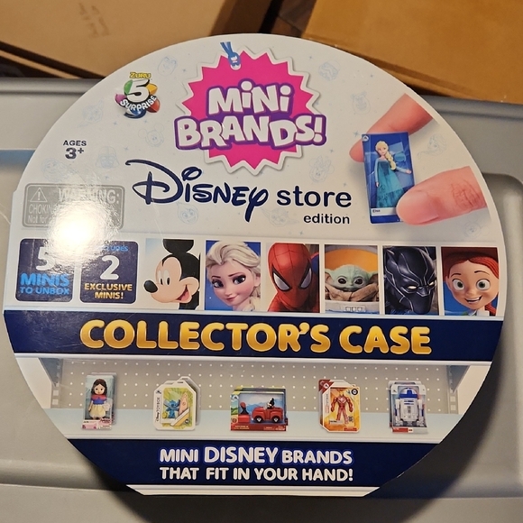 Disney | Toys | Disney Mini Brands Store Edition With Iconic Characters ...